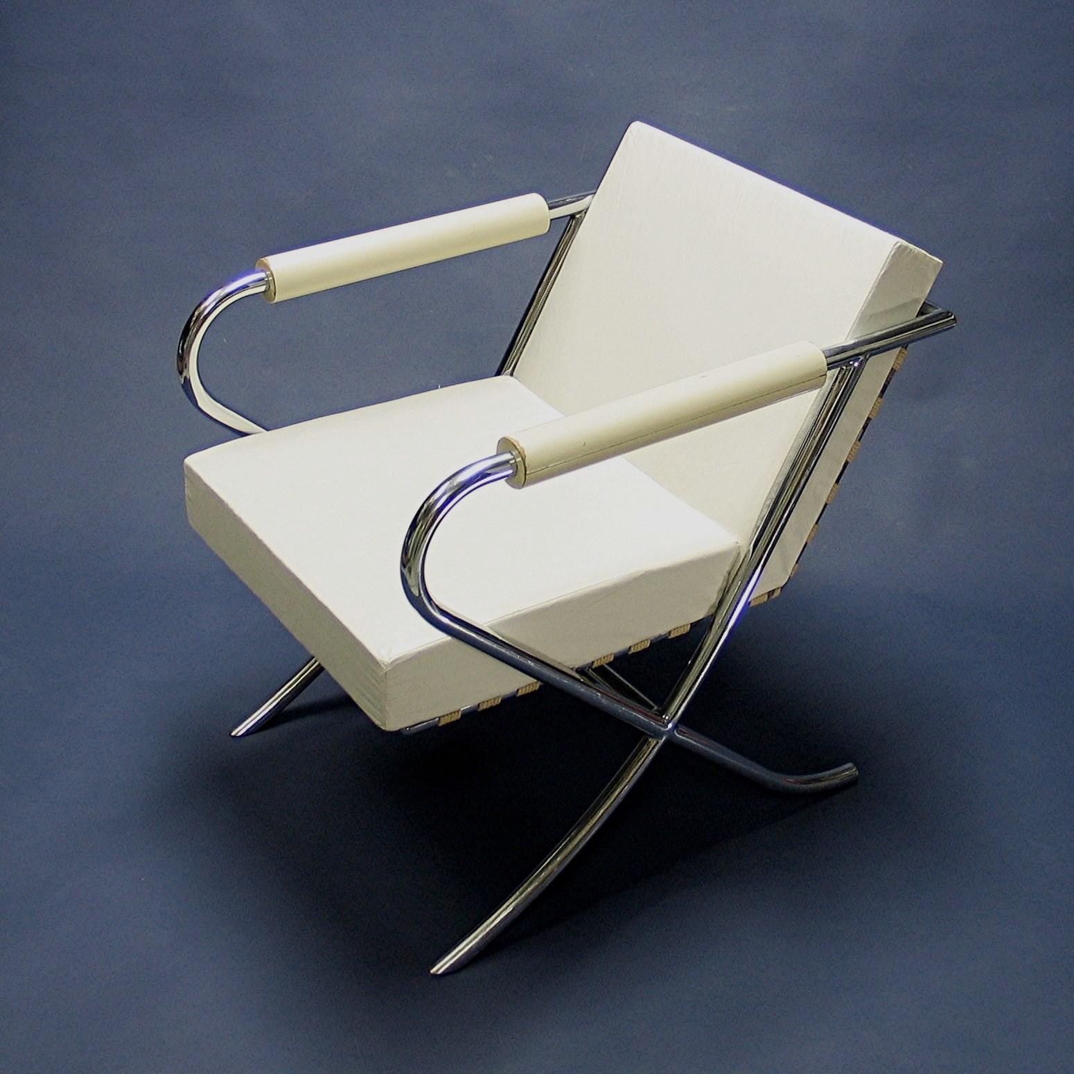 J.J.P. Oud, Easy Chair O4 – Van den Bruinhorst