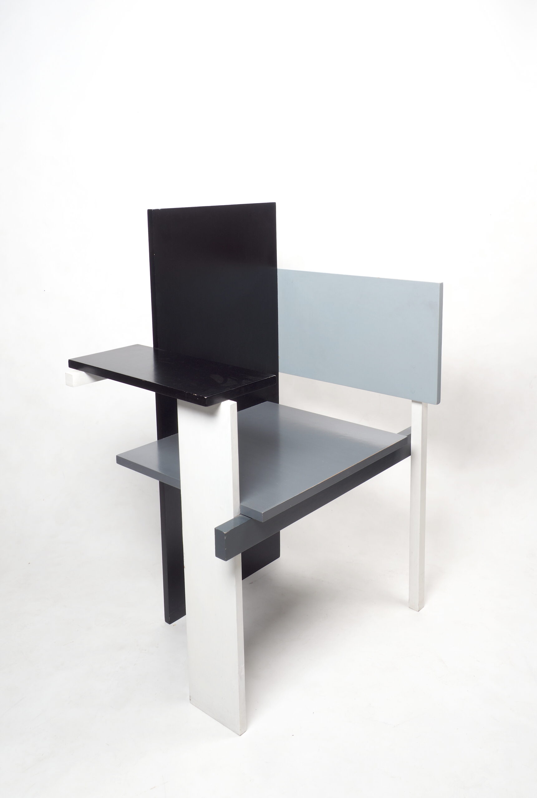 ‘Berlin Chair’ Gerrit Th. Rietveld – Van den Bruinhorst