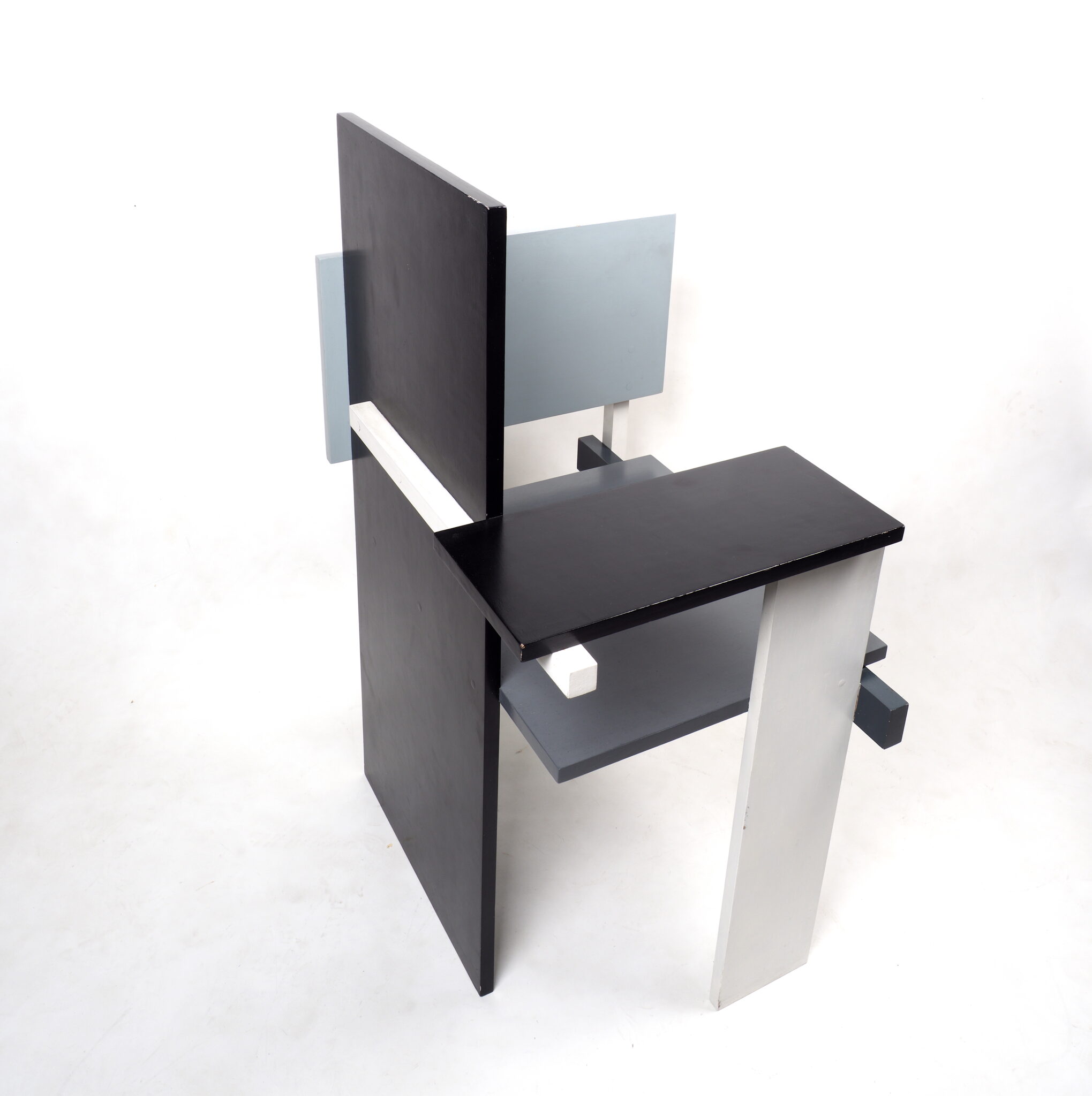 ‘Berlin Chair’ Gerrit Th. Rietveld – Van den Bruinhorst